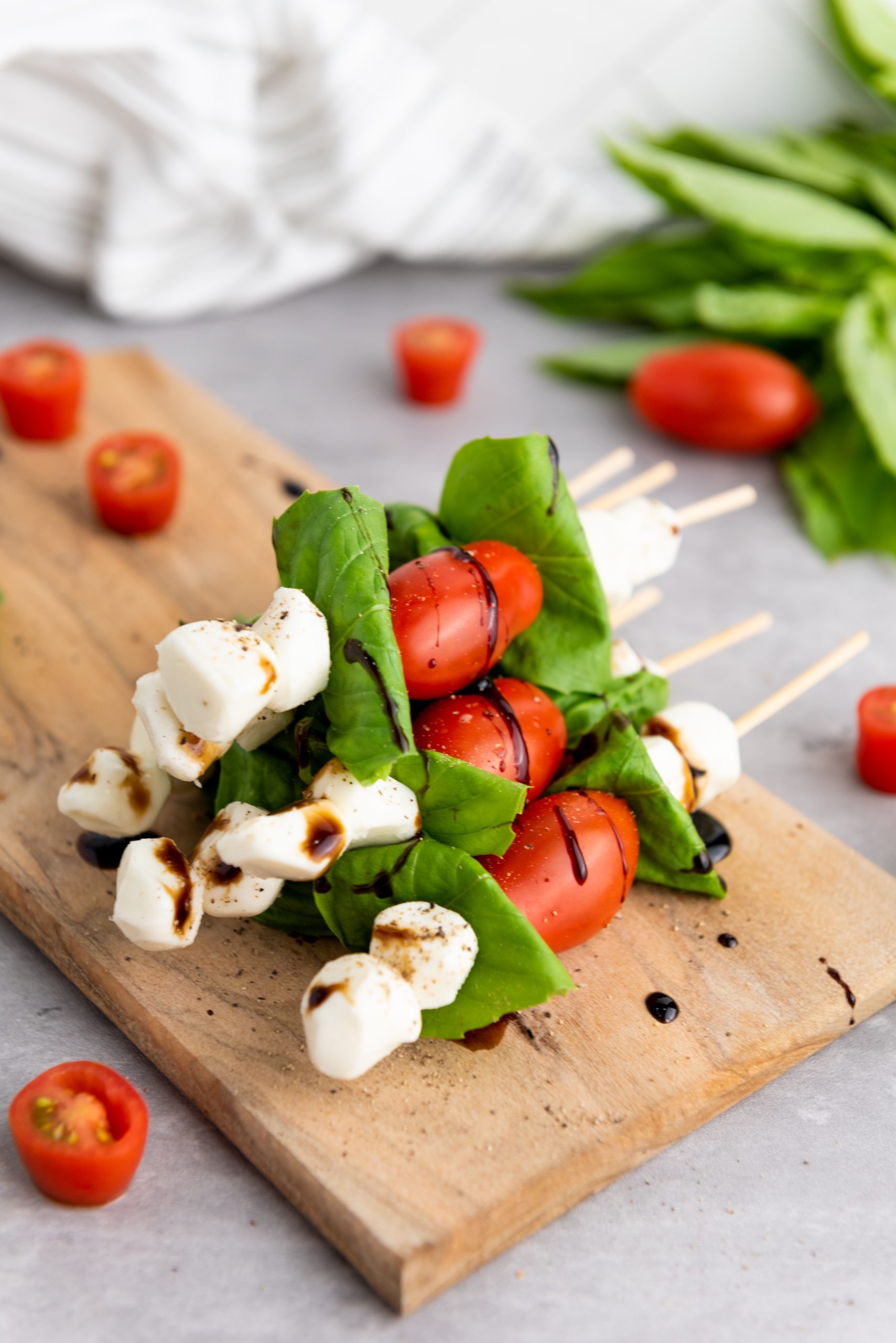 Simple Caprese Skewers That Anyone Can Make